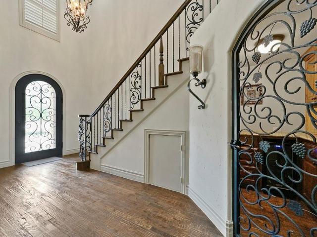6719 Springwood Lane