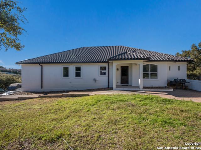 6710 Manor Hl