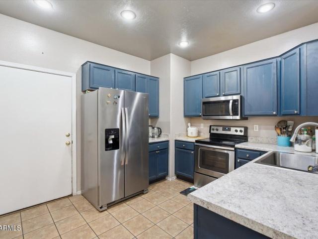 6710 e university drive # 114