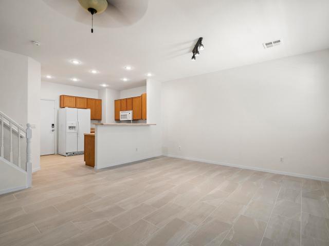 6710 e university drive # 124