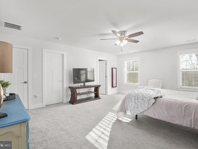 6710 Ginseng Ln, King George, VA 22485 | MLS #VAKG2008