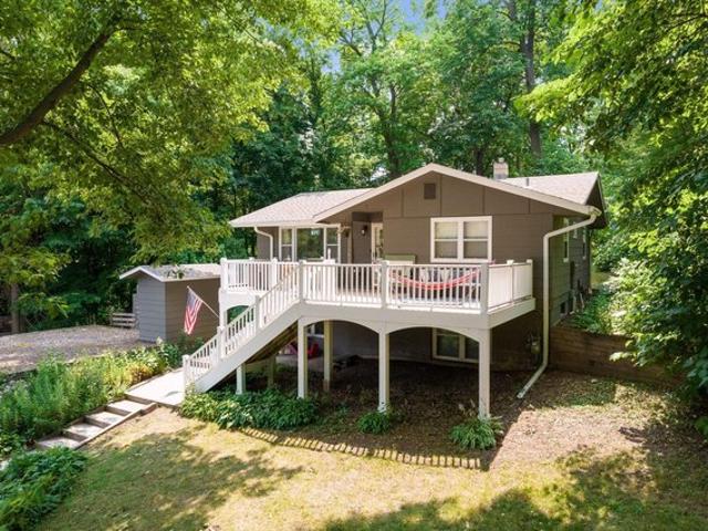 6710 Hopi Rd, Chanhassen, MN 55317