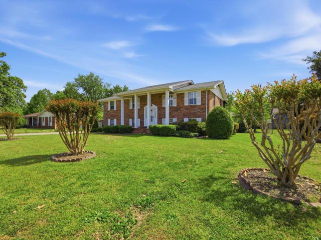 6710 Larkwood Lane