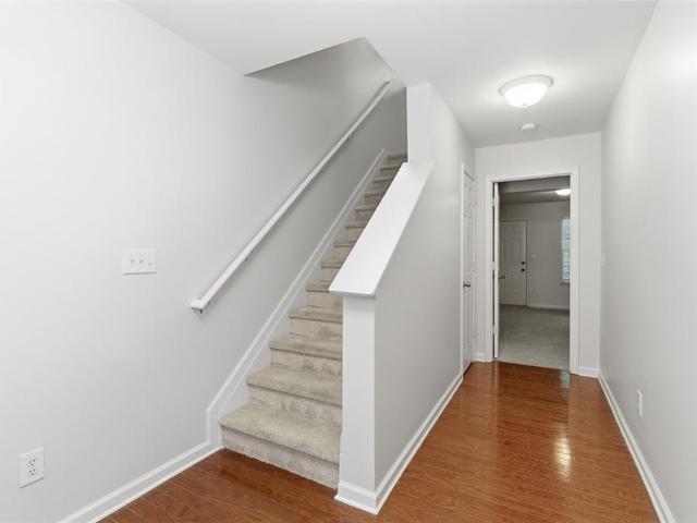 6710 Stoneleigh