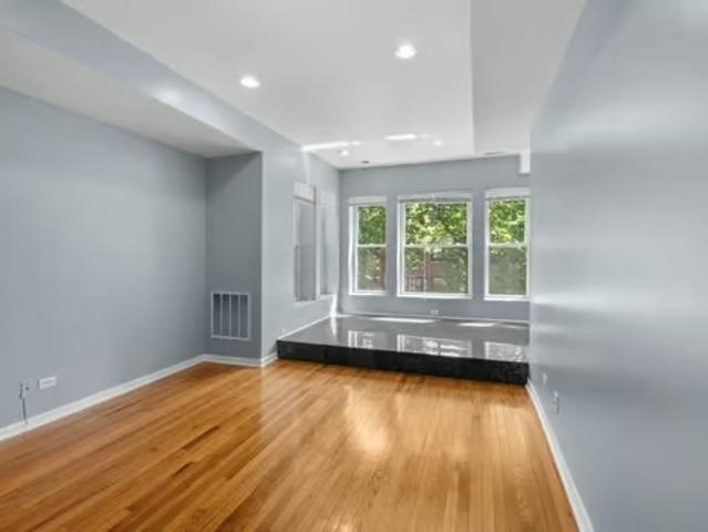 6710 s ridgeland avenue # 2b