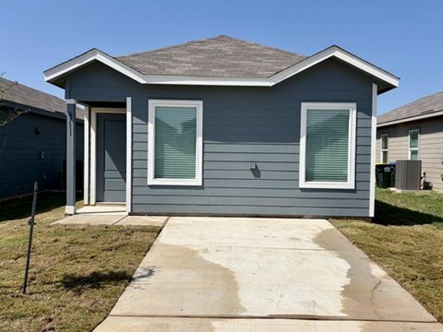6711 Chert Chase, Elmendorf, TX 78112