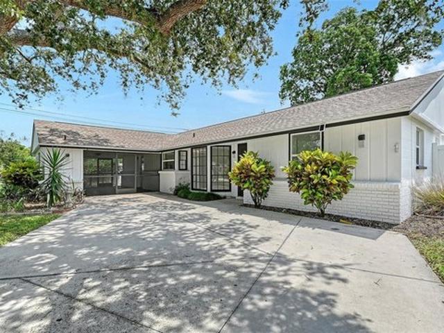 6711 S Lockwood Ridge Rd, Sarasota, FL 34231