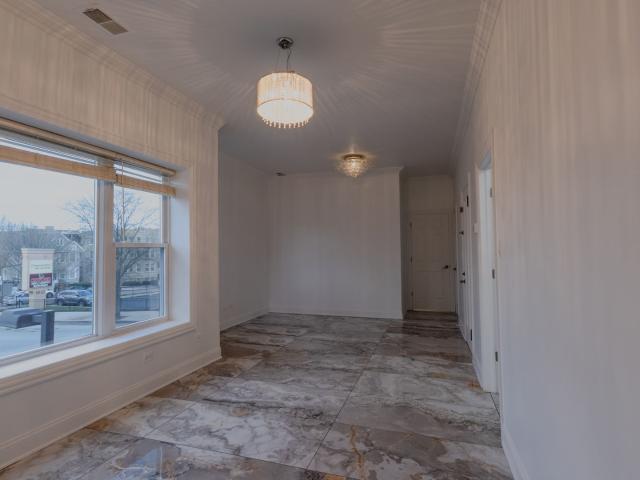6712 N Clark St, Unit 2, Chicago, IL 60626 | MLS #12623 | Compass