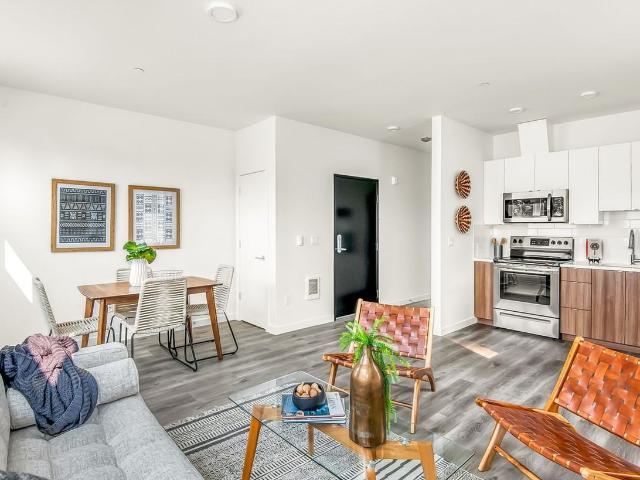 6712 N Montana Avenue Studio Apartment for Rent at 6712 N Montana Ave, Portland, OR 97217 Arbor Lodge