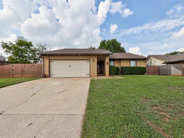 6712 Bayberry Dr, Oklahoma City, OK 73162
