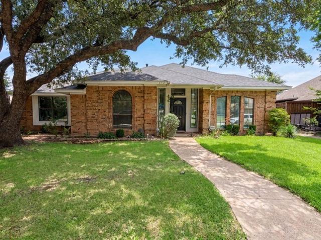 6712 Coach House Ln, Plano, TX 75023