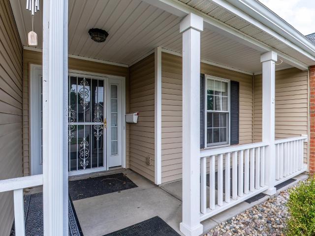 6712 Creekwood Lane