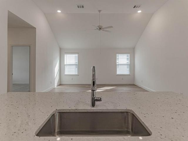 6713 Overlook Dr, Fort Worth, TX 76135 | MLS #21184
