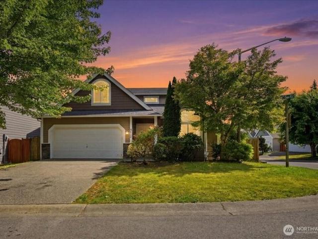 6713 SE 3rd St, Renton, WA 98059