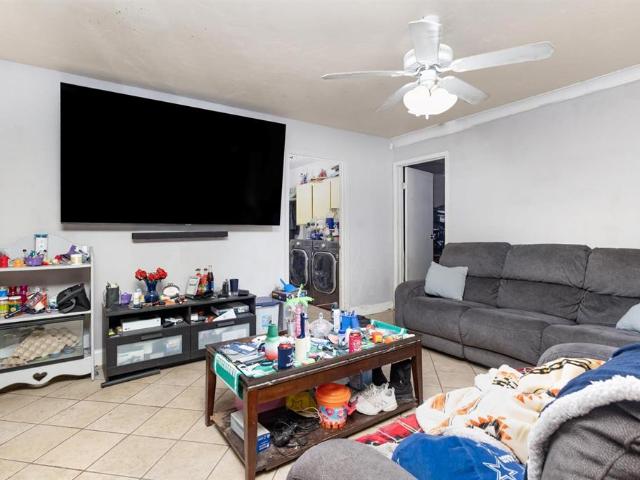 6713 Wren Drive