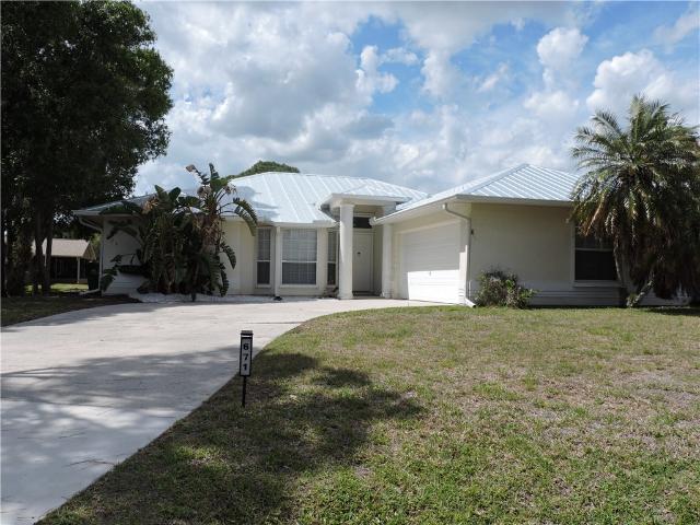671 Concha Dr, Sebastian, FL 32958 | MLS #296883