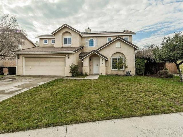 671 Cambria Ln, Lemoore, CA 93245
