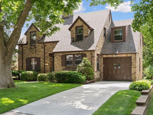671 Josephine Place