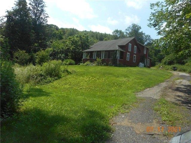 671 Oxford Rd, Oxford, CT 06478