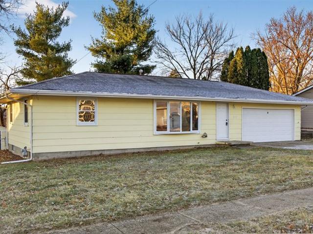 671 Marlou Pkwy, Des Moines, IA 50320