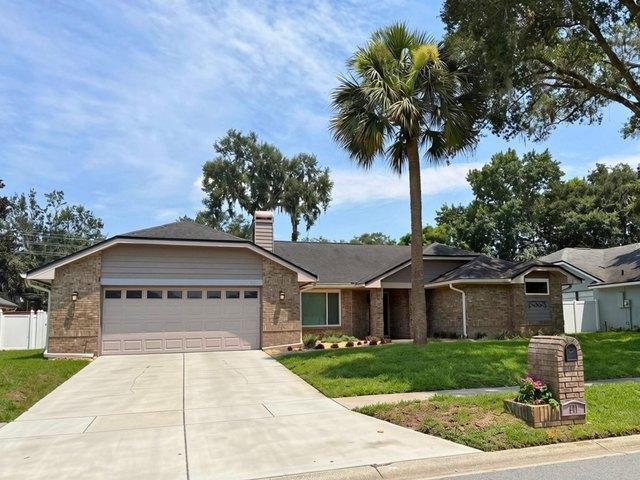 671 N Endeavour Dr, Winter Springs, FL 32708