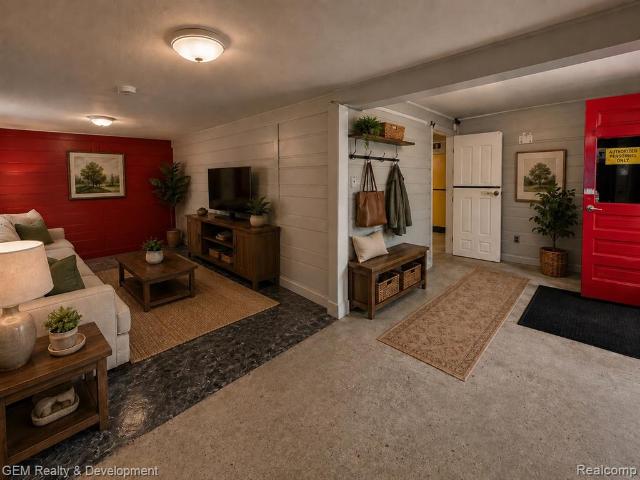 671 S. Main Street, Unit #1