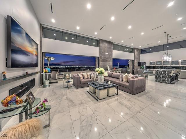 671 Scenic Rim Drive