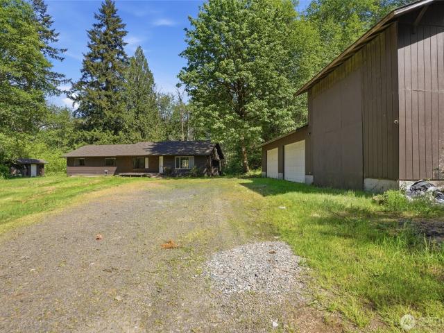 671 Ragland Road