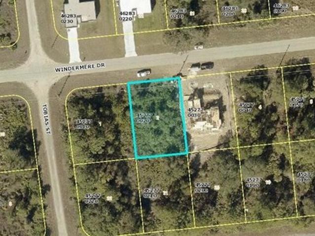671 Windermere Dr, Lehigh Acres, FL 33972