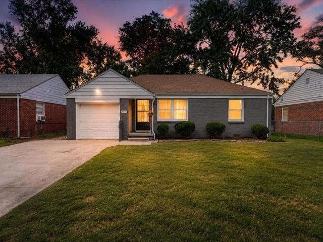 6724 E Orme St, Wichita, KS 67207