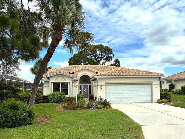 6724 Greenview Ln, Englewood, FL 34224