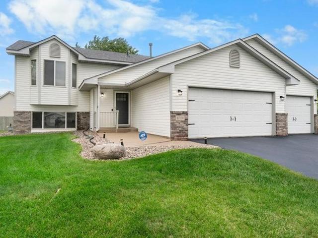6724 92nd Ct N, Brooklyn Park, MN 55445
