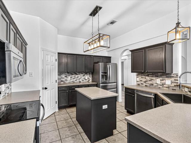 6725 Dungeoness Drive