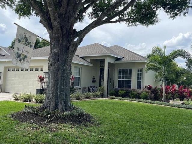 6725 Lake Clark Dr, Lakeland, FL 33813