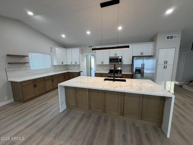 6726 N 79th Ave, Glendale, AZ 85303