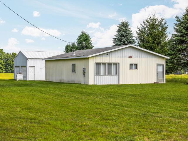 6726 S Snyder Road, SW