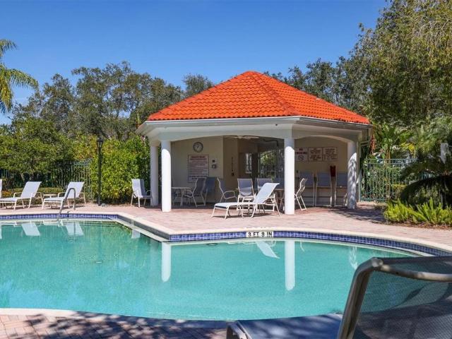 6726 W Country Club Ln, Sarasota, FL 34243 | MLS #A4686