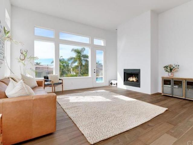 6727 Lemon Leaf Dr, Carlsbad, CA 92011