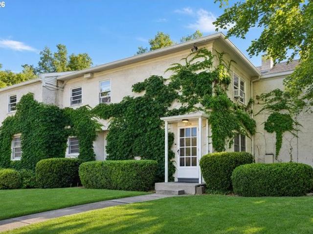 6728 NE Hancock St, Portland, OR 97213