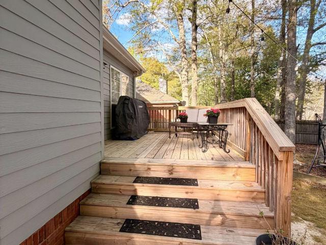 6728 Oakhurst Court