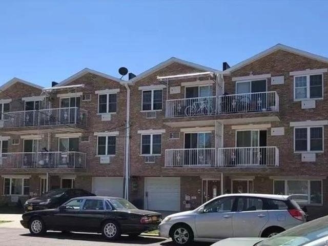 6728 48th Ave, Woodside, NY 11377