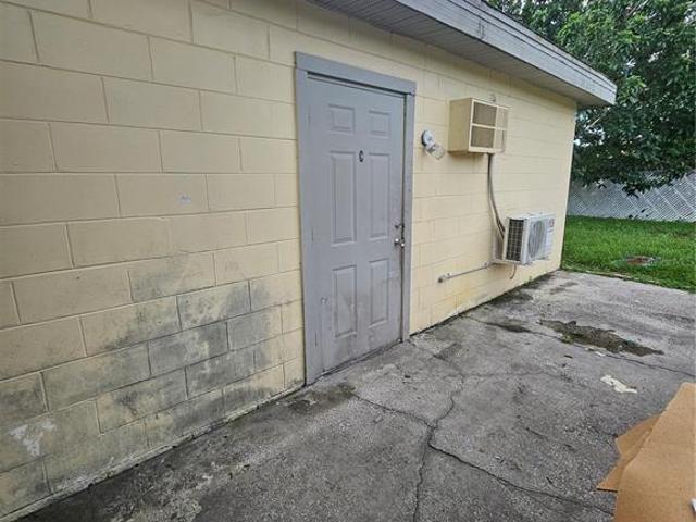 6729 Ovid Ave, Orlando, FL 32809 | MLS #O6337 | Compass
