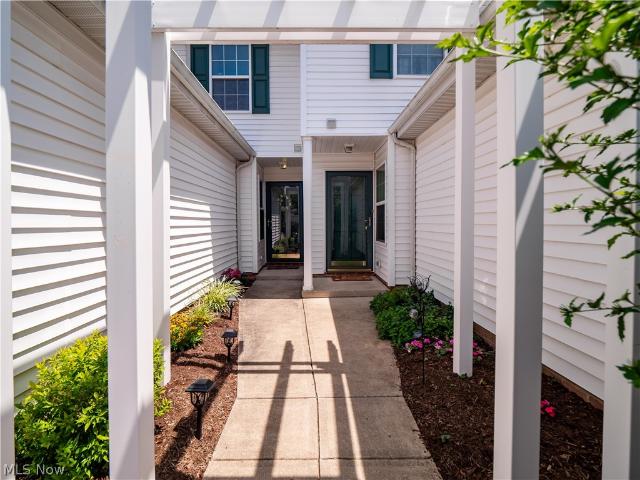 6729 Asterhurst