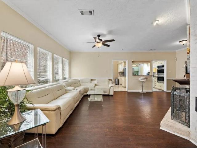 6729 Tournament Dr, Houston, TX 77069 | MLS #39958 | Compass