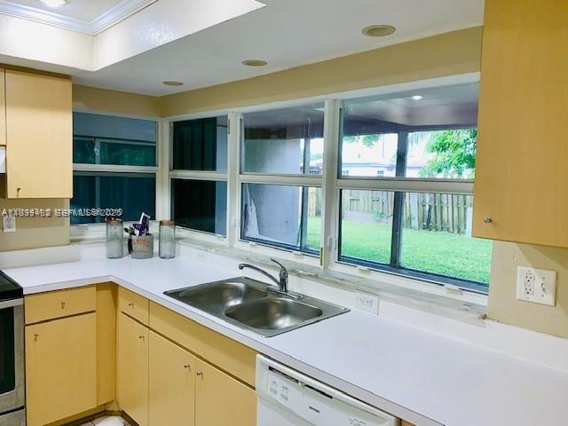 6720 NW 28th St, Sunrise, FL 33313 | MLS #A11899