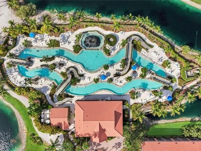 6720 Beach Resort Dr Apt 10, Naples, FL 34114