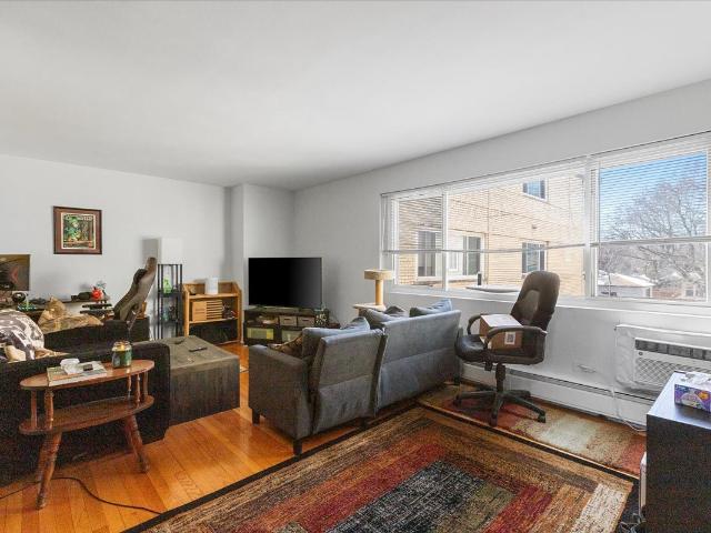 6721 N Hermitage Avenue # 2A