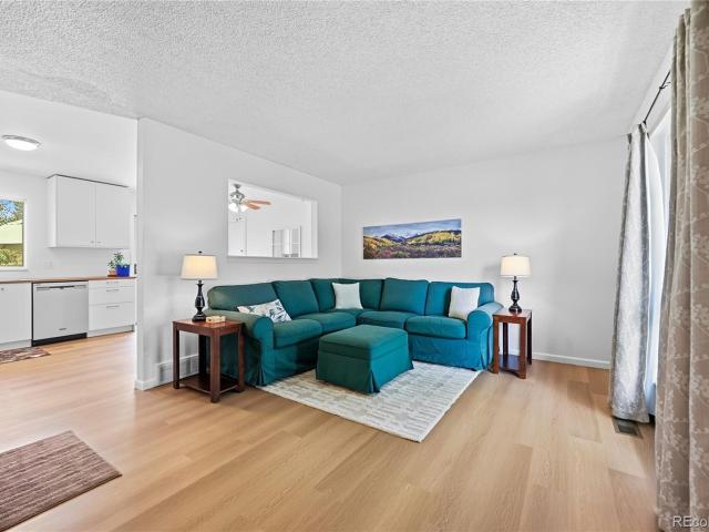 6721 Blue Jay Drive