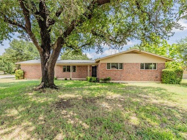 6721 Cylinda Sue Cir, North Richland Hills, TX 76180