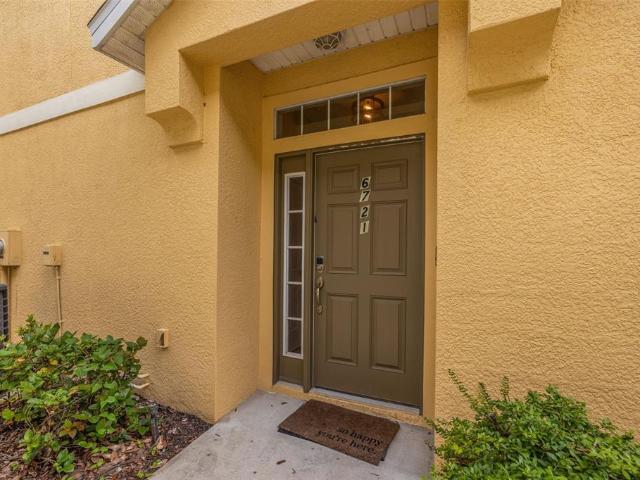6721 Eagle Feather Dr, Riverview, FL 33578 | MLS #TB8409 | Compass